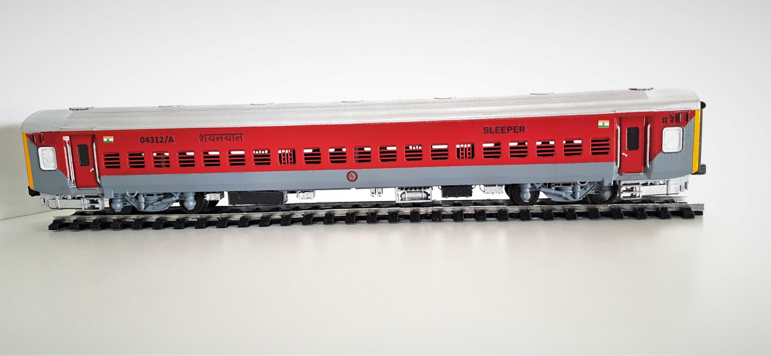 LHB Sleeper Coach Indian Railways HO Scale Display Model – CRealities